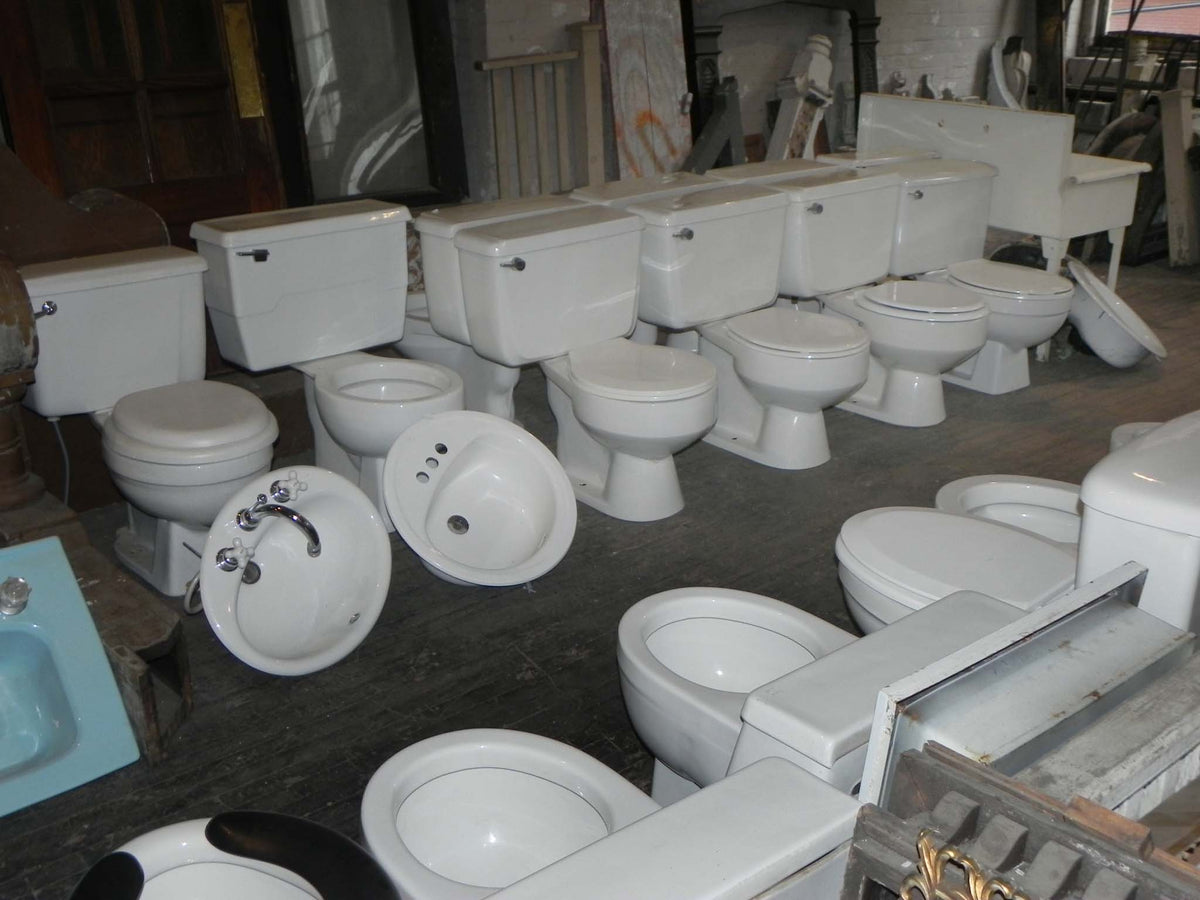 Large Assortment of Vintage Toilets – Toledo Architectural Artifacts, Inc